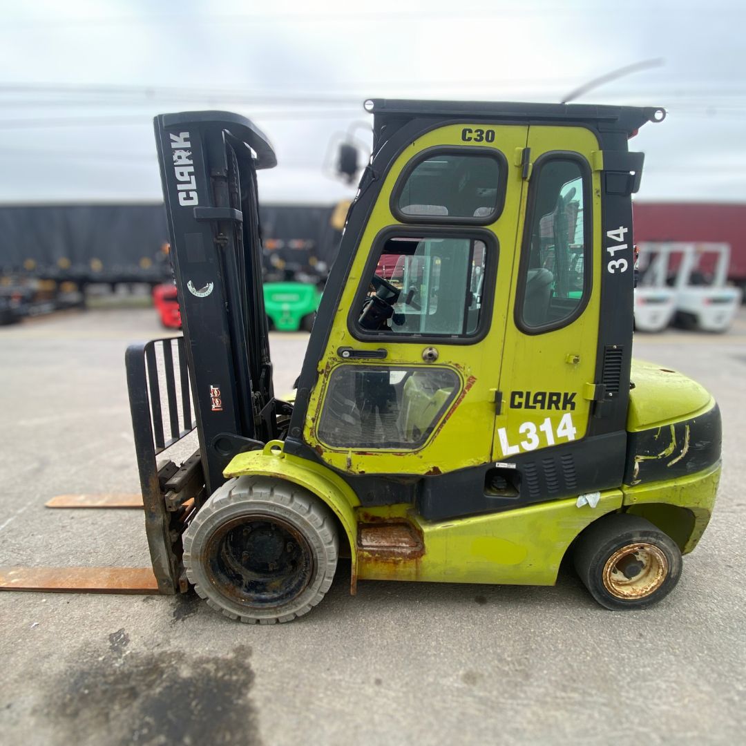 Clark Forklift - 6000 lb - C30D